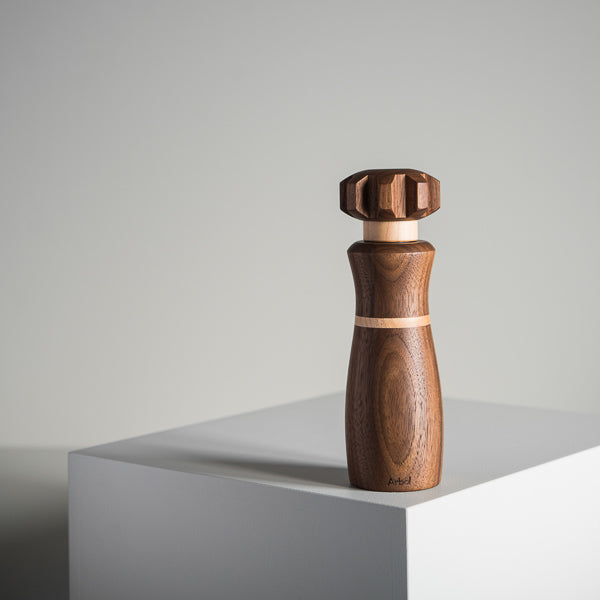 Salt and pepper grinder | ENGRENAGE – Arbolcuisine